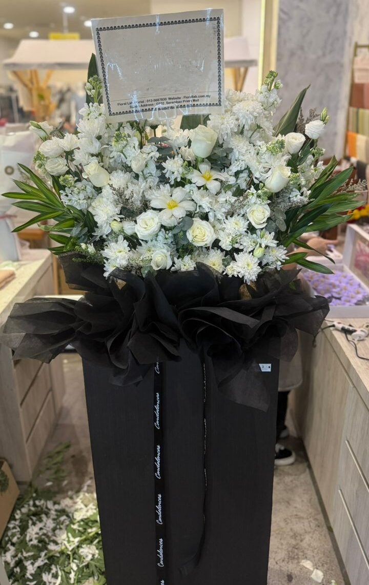 Pure Remembrance Funeral Flower Stand – Florallab